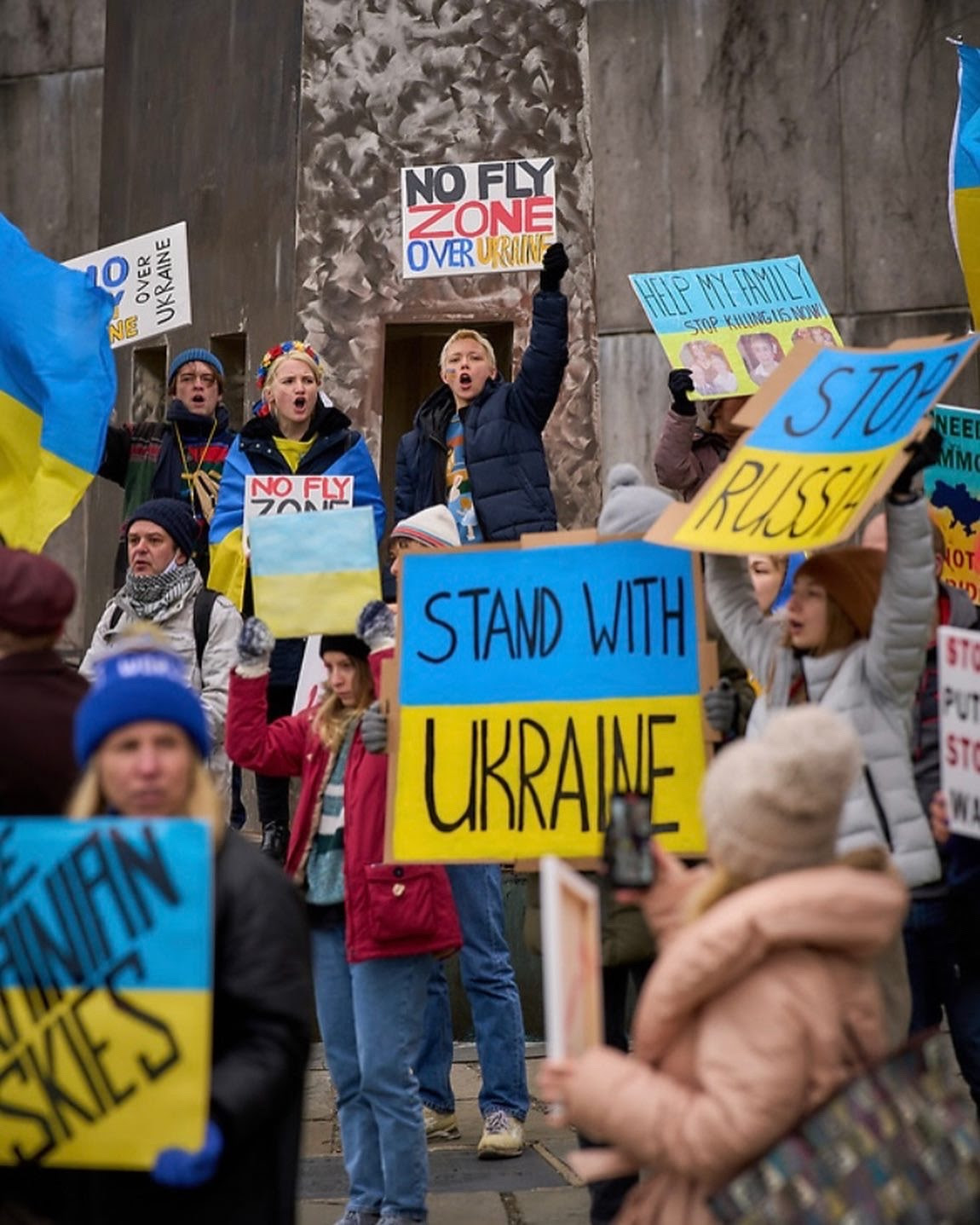 Newsletter #3: Day 8 of Ukrainians' incredible resistance - Razom
