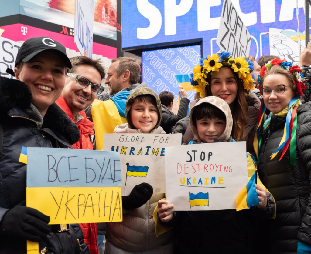 Donate to Ukraine | Razom